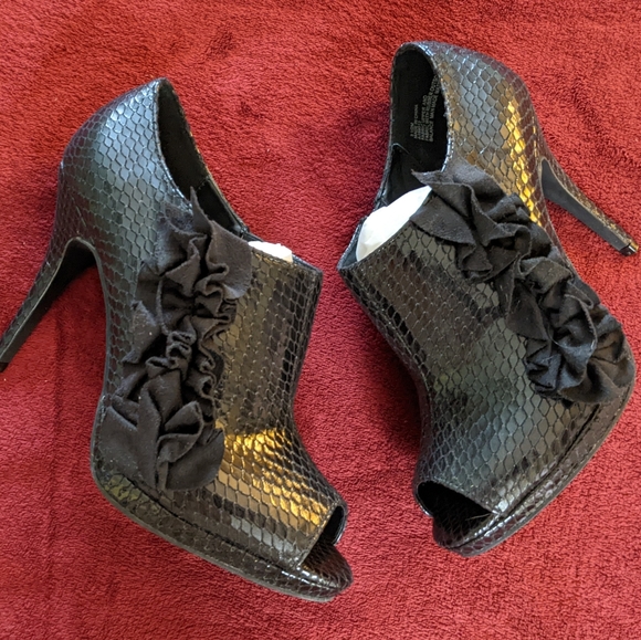LOGO by Lori Goldstein | Shoes | Logo By Lori Goldstein Womens Black ...